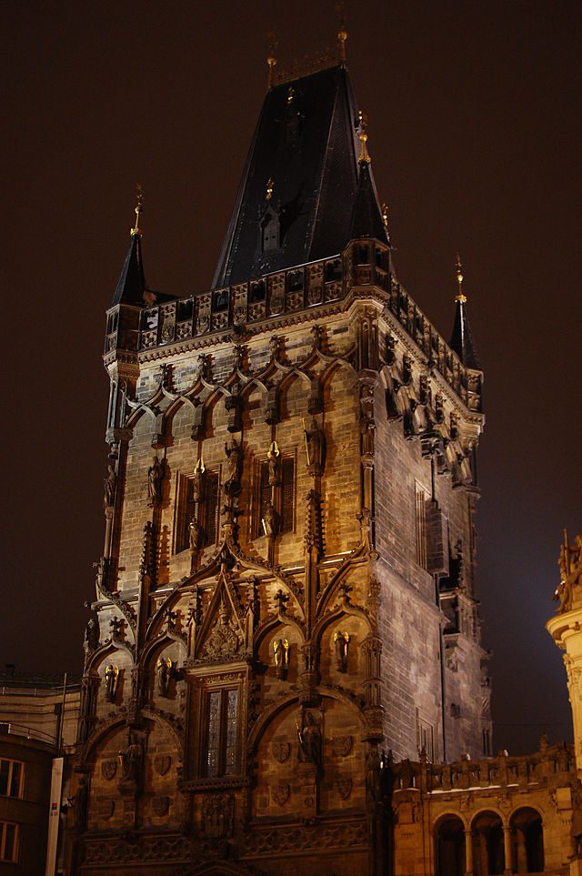 Top 10 Sensational facts about The Powder Tower - Discover Walks Blog